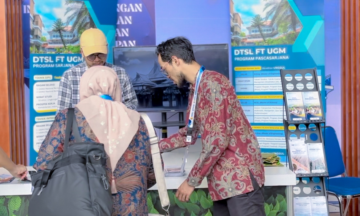 Pameran Pendidikan dalam Rangka Seminar Nasional Bendungan Besar 2024 Kerjasama KNIBB-INACOLD ...